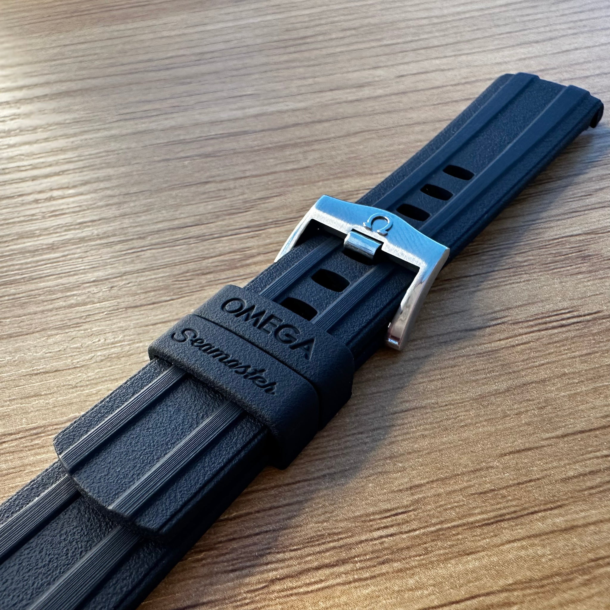 20mm Black Omega Rubber Strap For Omega Seamaster 300, Aqua Terra and ...